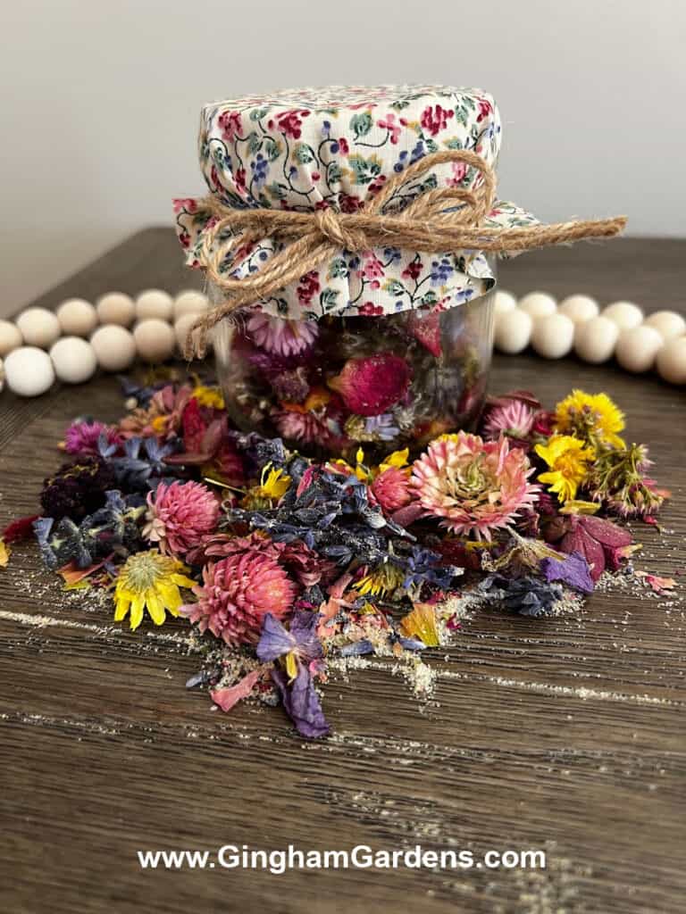 How to Make Potpourri Using Flowers From Your Garden - Gingham Gardens